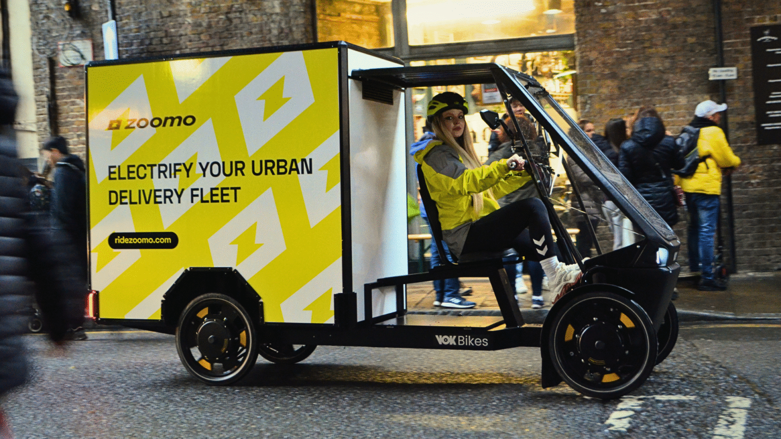 Zoomo doubles down on e-cargo bikes via partnership with Vok | Vok Bikes